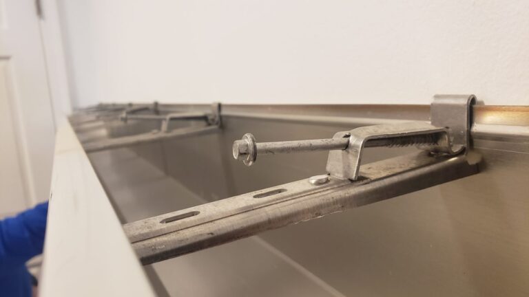 Gutter Drip : Causes and Solutions - My Gutter Doctor