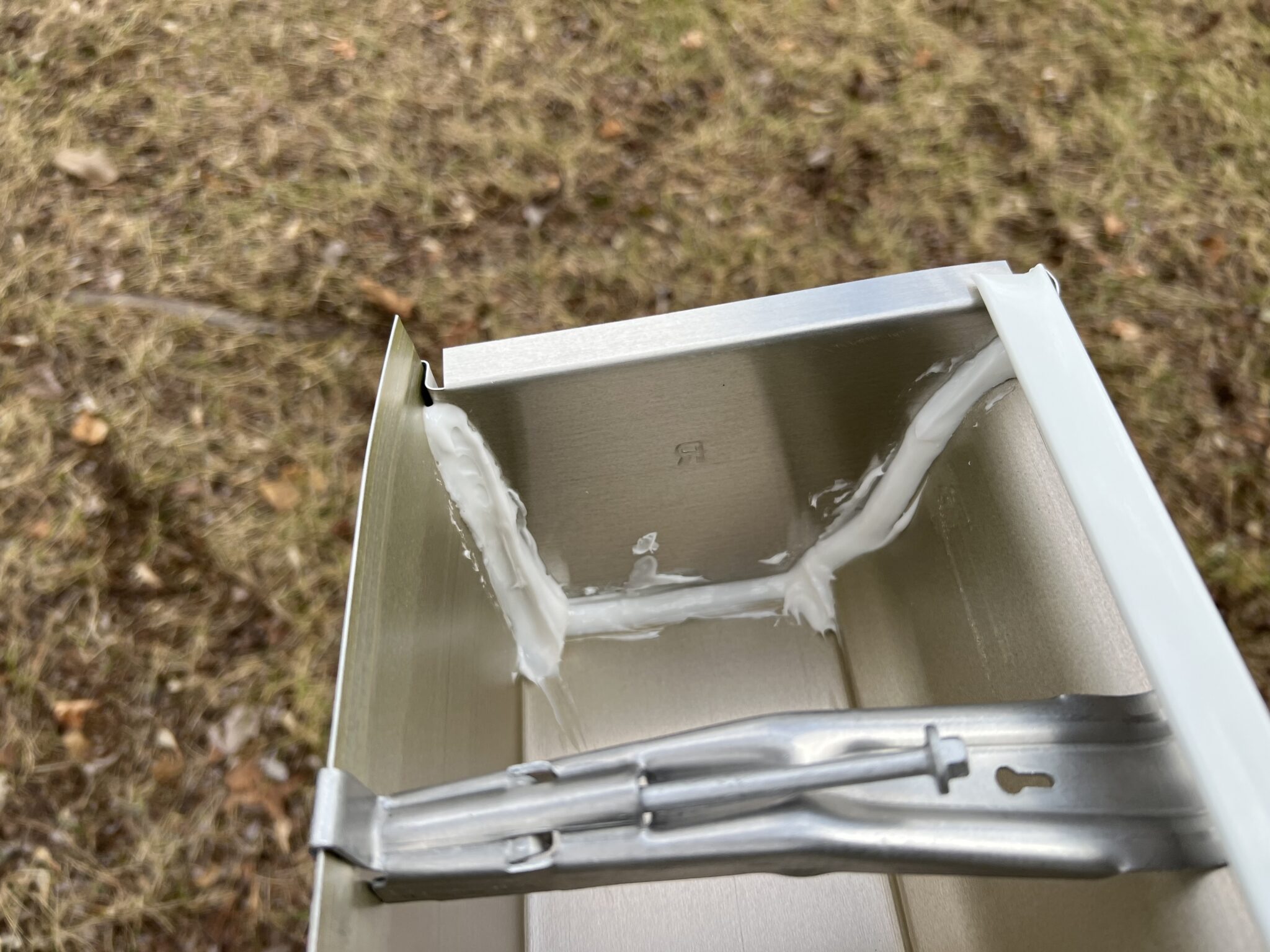 Does Flex Seal Work On Gutter Seams? - My Gutter Doctor